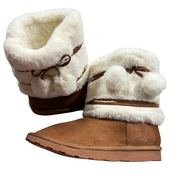 True Craft | Shoes | Nib True Craft Freya Chestnut Sherpa Pom Short ...